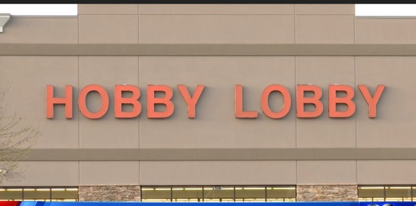 Hobby Lobby Founder Gives Away Ownership: 'I Chose God'