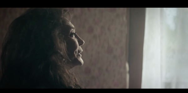 Country Music Icon Loretta Lynn Dies at 90; Her Post About 'What Christ ...