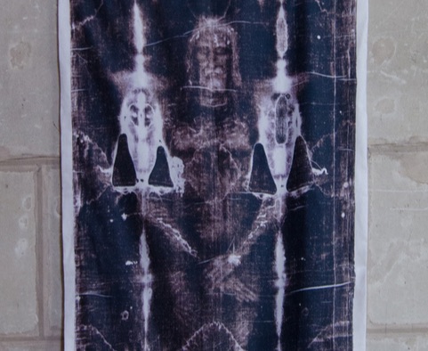 New Shroud of Turin Blood Study Shows Link to Jesus: 'Its Authenticity ...