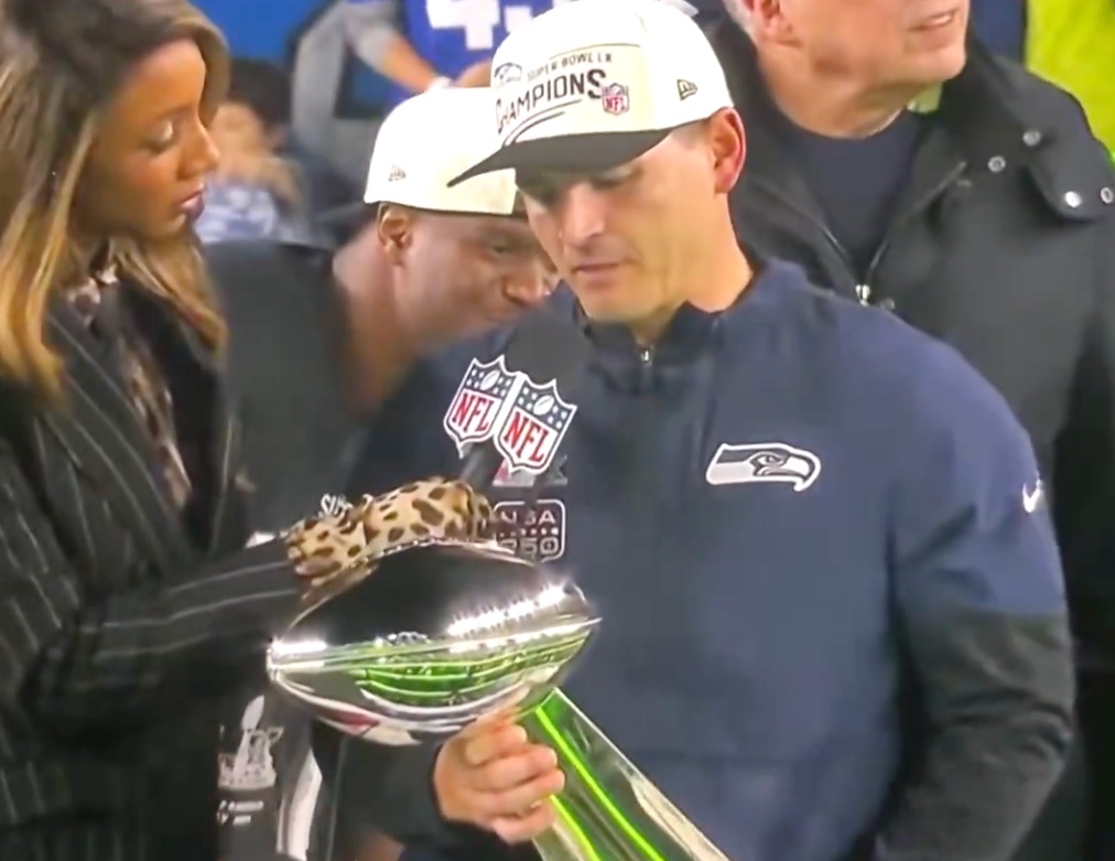 Seahawks MVP and Coach Give Thanks to God after Super Bowl Victory